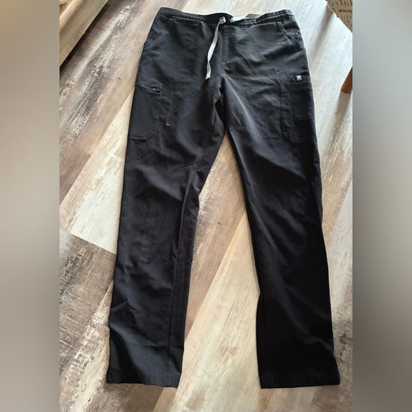 Figs | Pants & Jumpsuits | Figs Cargo Pants In Black | Poshmark